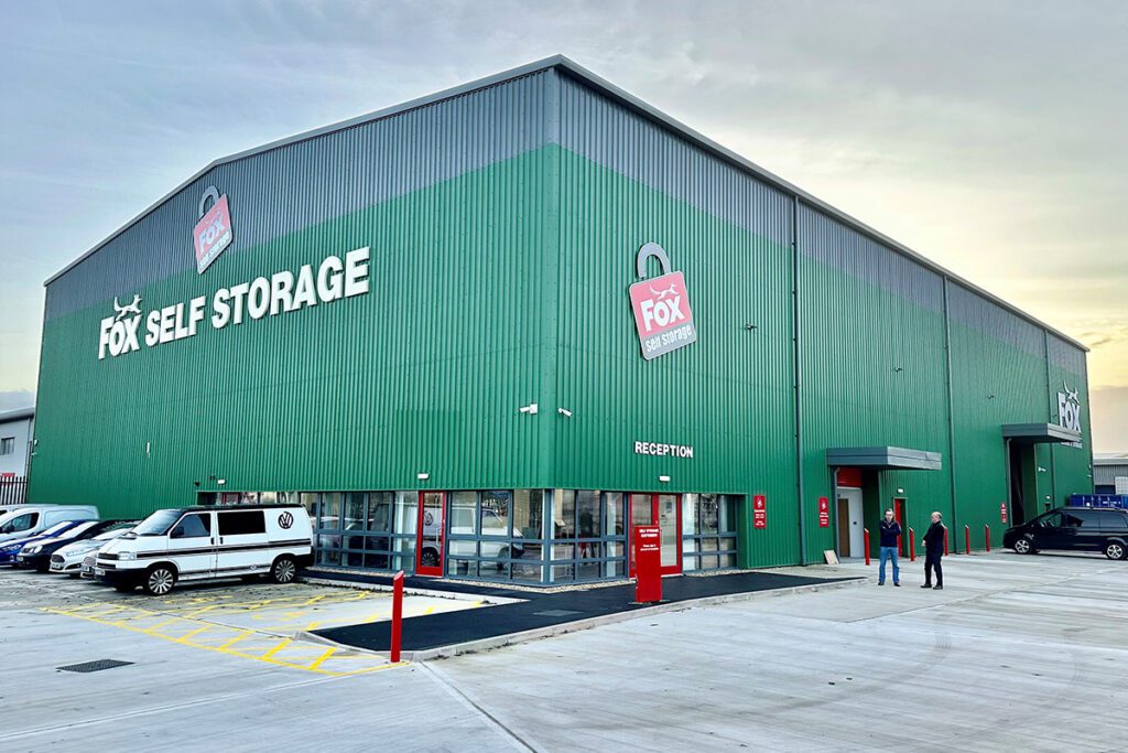 Taunton - Fox moving